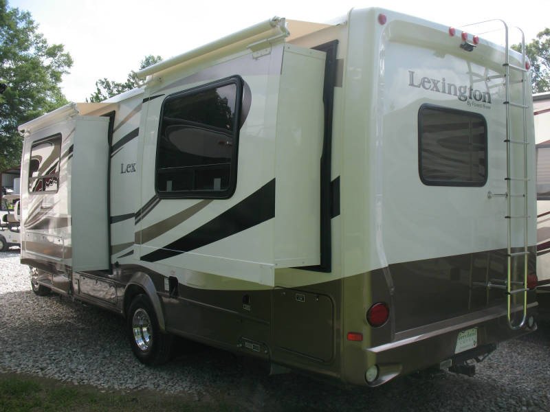 NEW 2014 FOREST RIVER LEXINGTON 265DS - Overview | Berryland Campers
