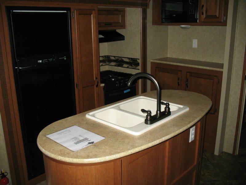 NEW 2014 K-Z INC SPREE 329IK - Overview | Berryland Campers