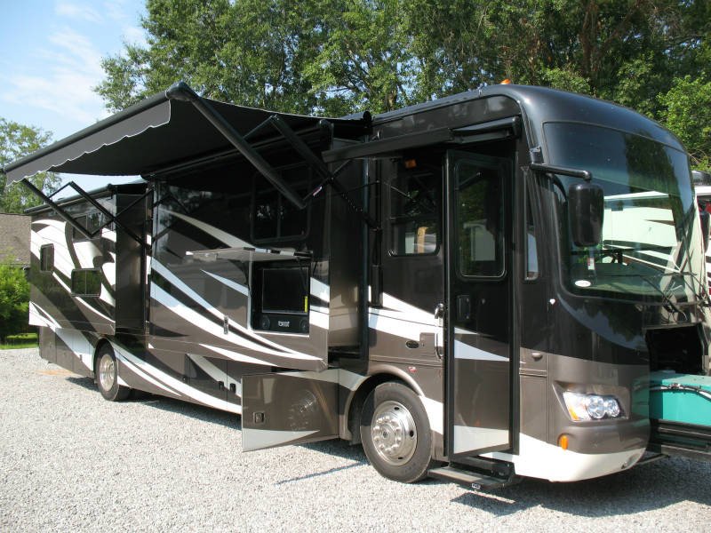 NEW 2014 FOREST RIVER BERKSHIRE 390BH - Overview | Berryland Campers