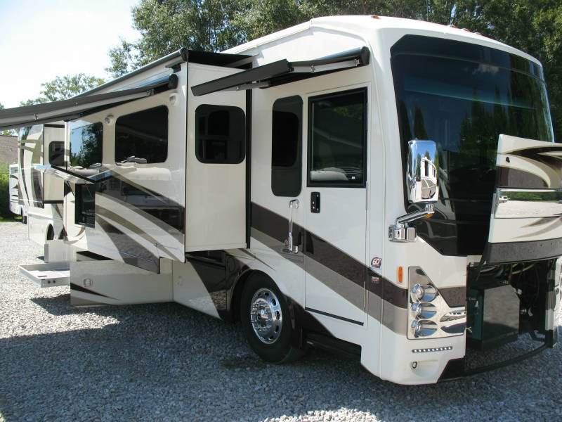 NEW 2014 THOR TUSCANY 45LT - Overview | Berryland Campers