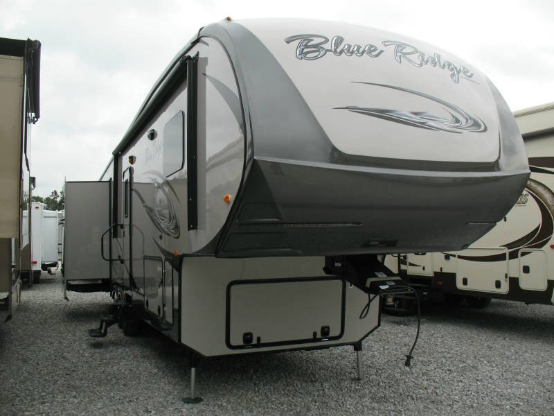 NEW 2014 FOREST RIVER BLUE RIDGE BY CARDINAL 3125RT - Overview ...
