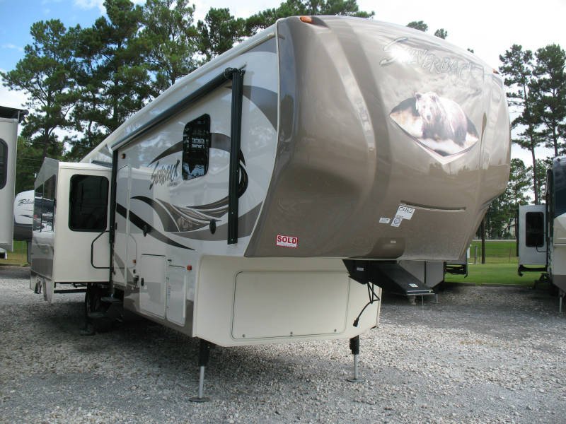 NEW 2014 FOREST RIVER SILVERBACK 37BH - Overview | Berryland Campers