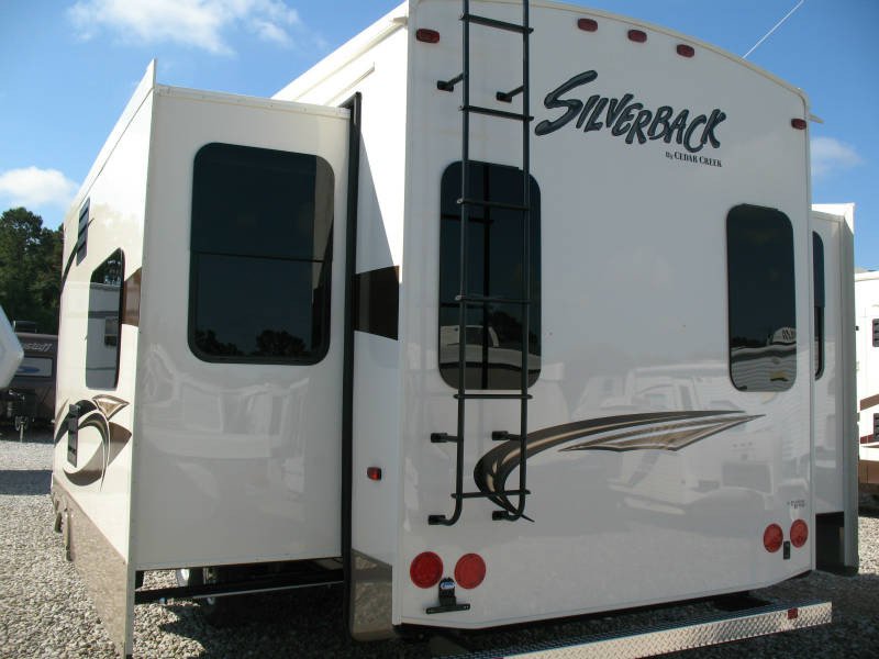 NEW 2014 FOREST RIVER SILVERBACK 29RE - Overview | Berryland Campers