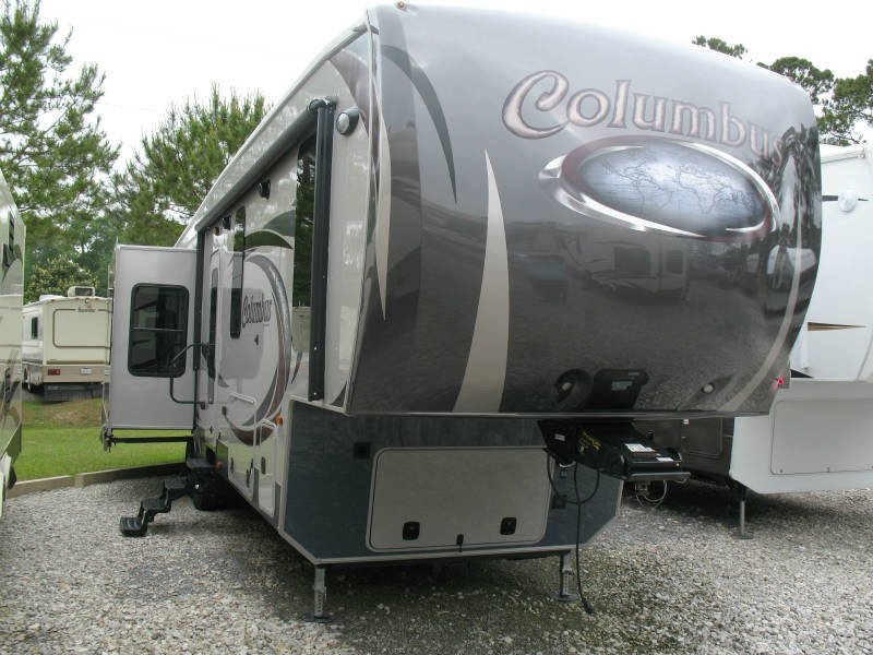 NEW 2014 PALOMINO COLUMBUS 365RL - Overview | Berryland Campers