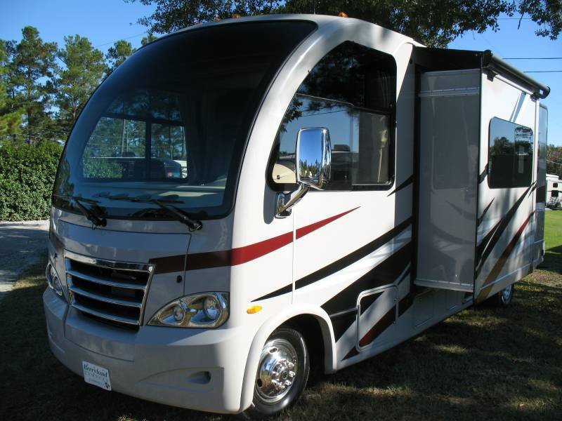 NEW 2014 THOR AXIS 24.1 - Overview | Berryland Campers