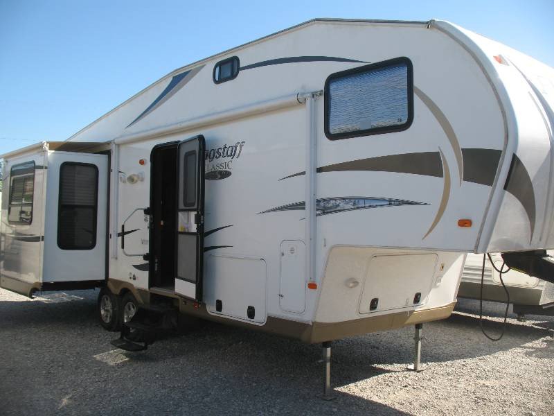 USED 2013 FOREST RIVER FLAGSTAFF 8528RSWS - Overview | Berryland Campers