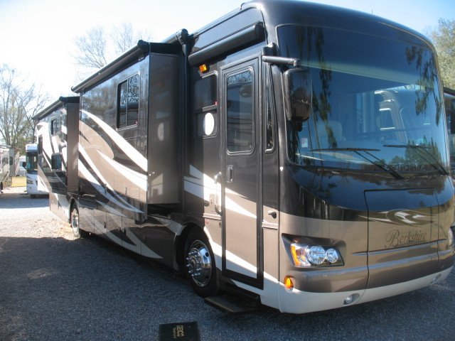 NEW 2013 FOREST RIVER BERKSHIRE 390BH - Overview | Berryland Campers
