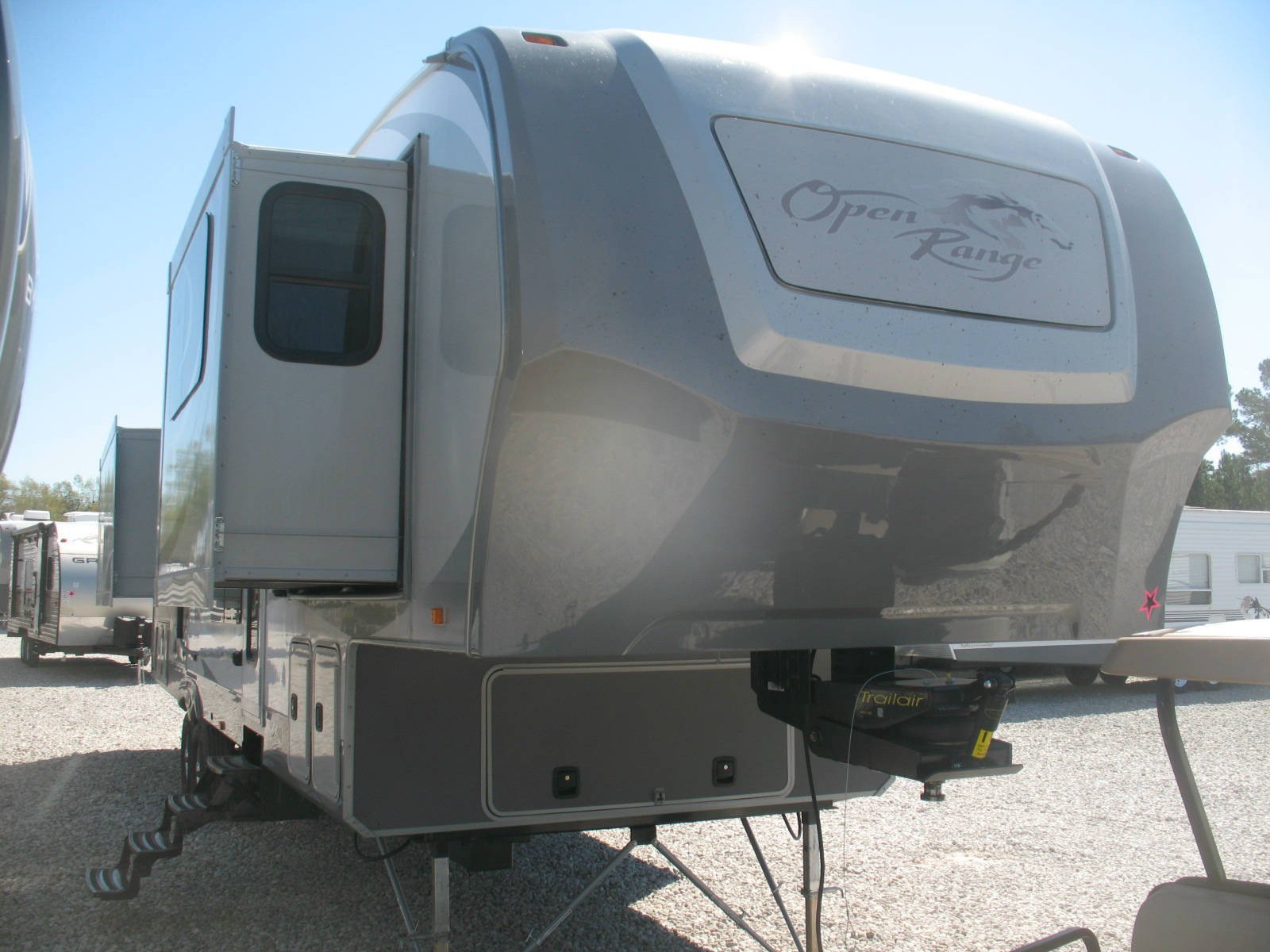 NEW 2013 OPEN RANGE OPEN RANGE 386FLR - Overview | Berryland Campers