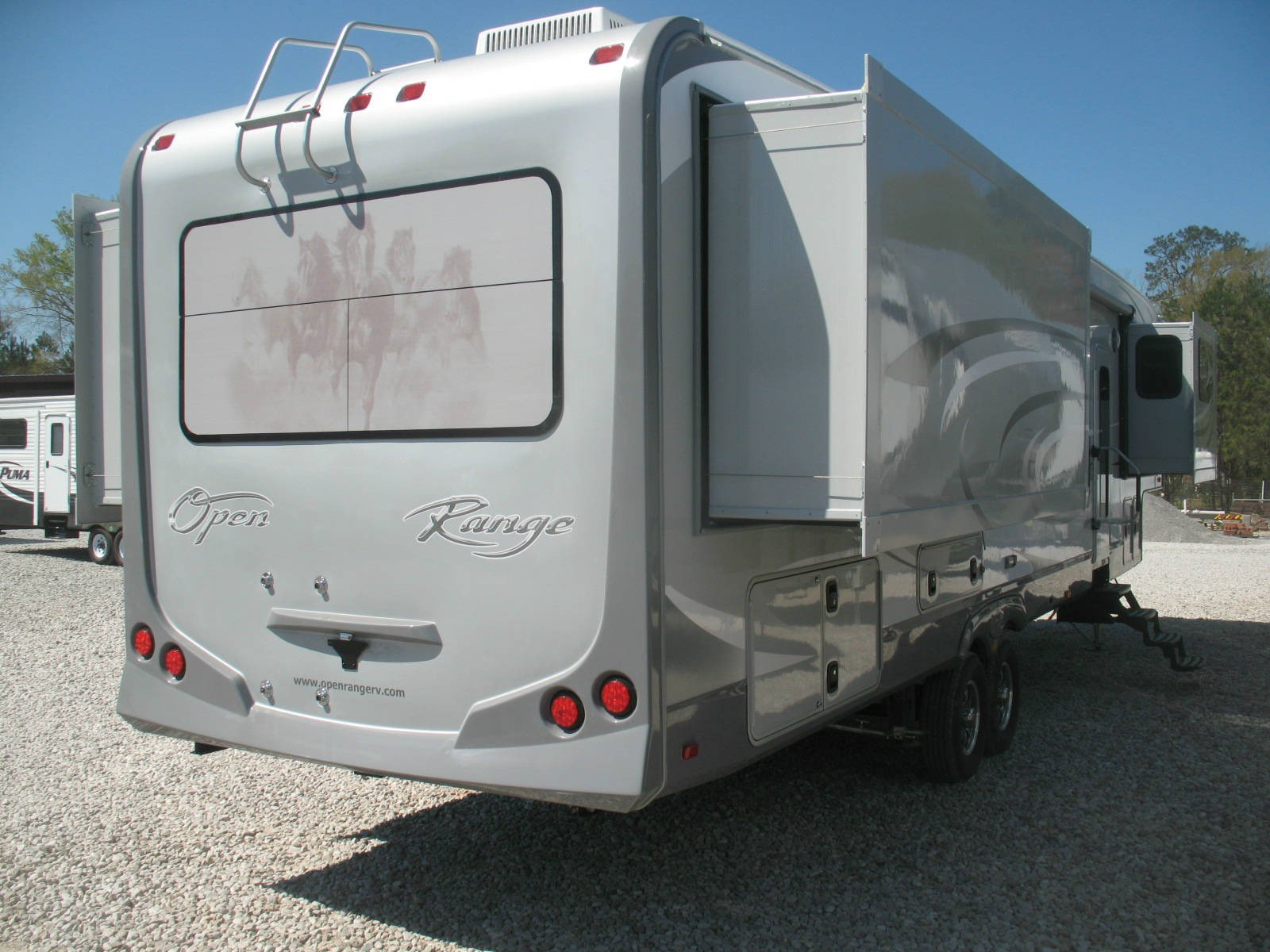 NEW 2013 OPEN RANGE OPEN RANGE 386FLR - Overview | Berryland Campers