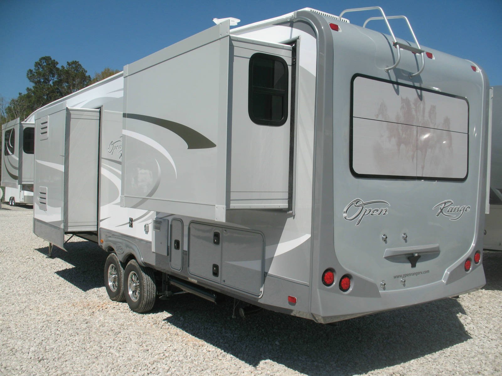 NEW 2013 OPEN RANGE OPEN RANGE 386FLR - Overview | Berryland Campers