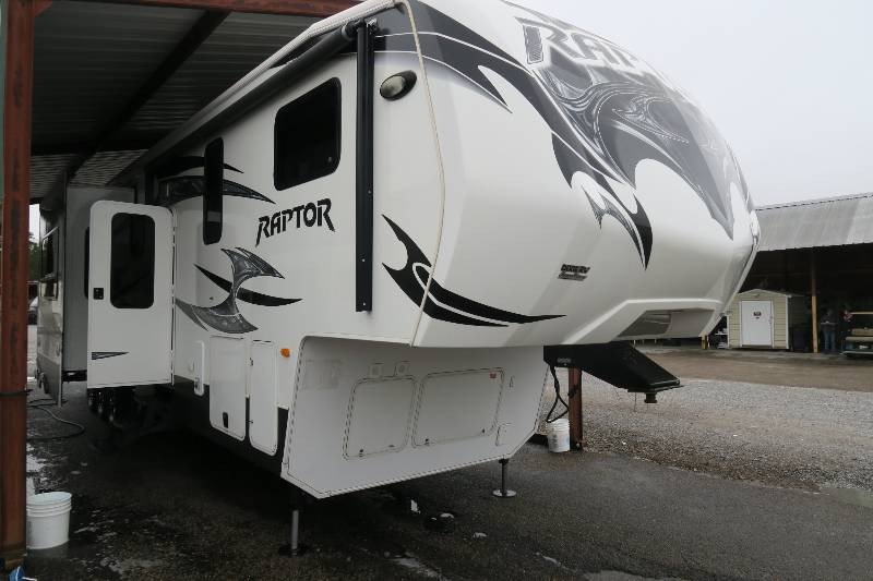 USED 2013 KEYSTONE RAPTOR 395LEV - Overview | Berryland Campers