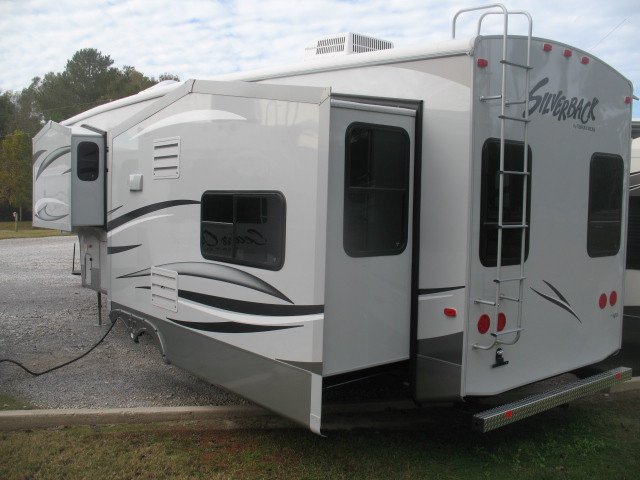NEW 2013 FOREST RIVER SILVERBACK 29RE - Overview | Berryland Campers