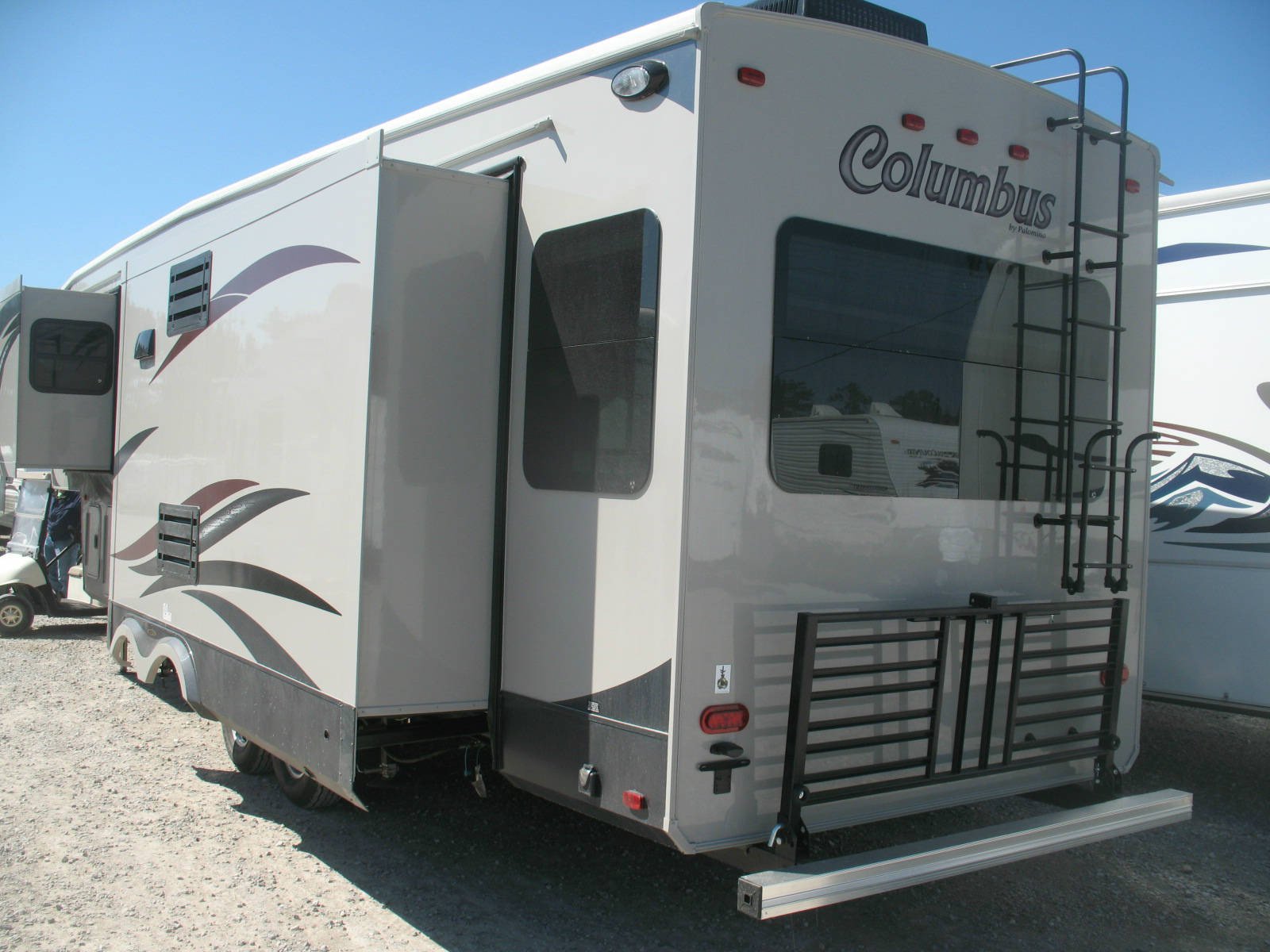 NEW 2013 PALOMINO COLUMBUS 320RS - Overview | Berryland Campers