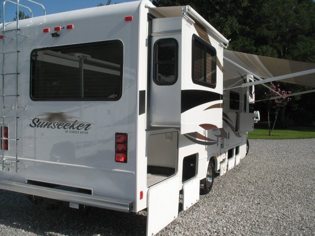 NEW 2012 FOREST RIVER SUNSEEKER 3010DS - Overview | Berryland Campers