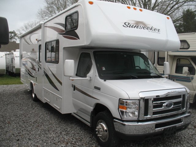 NEW 2012 FOREST RIVER SUNSEEKER 2860DS - Overview | Berryland Campers