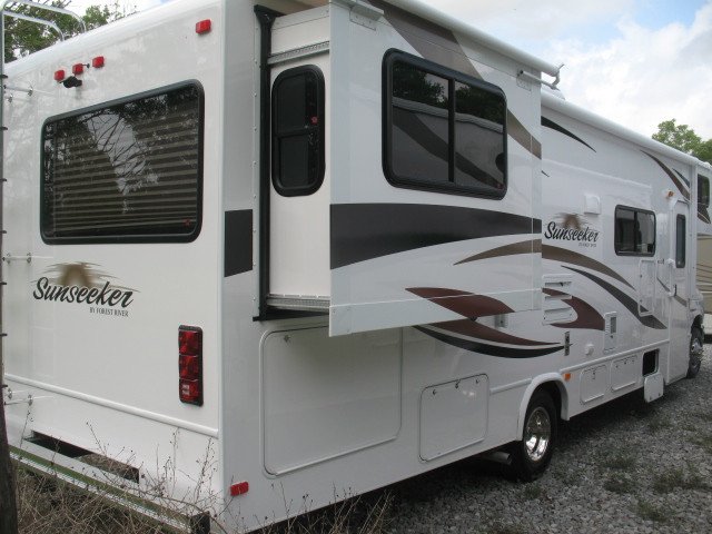 NEW 2012 FOREST RIVER SUNSEEKER 3010DS - Overview | Berryland Campers