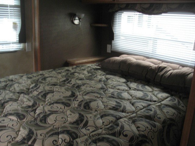 NEW 2012 PALOMINO PUMA 30KFB - Overview | Berryland Campers