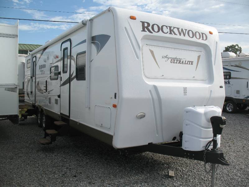 USED 2012 FOREST RIVER ROCKWOOD 8312SS - Overview | Berryland Campers