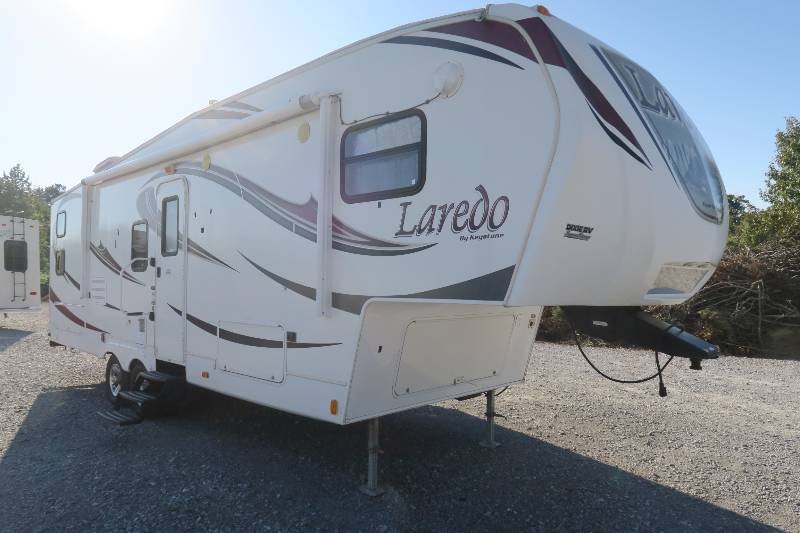 USED 2012 KEYSTONE LAREDO 275SBH - Overview | Berryland Campers