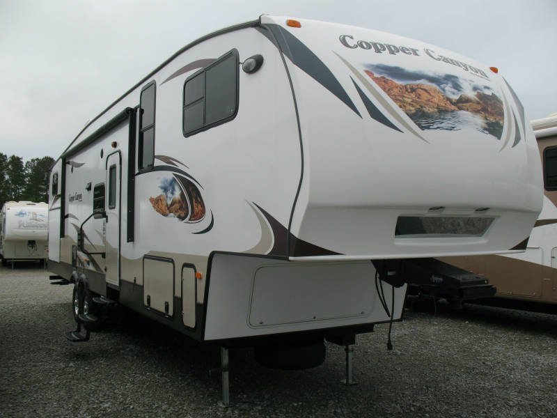 USED 2012 KEYSTONE COPPER CANYON 324FWB - Overview | Berryland Campers