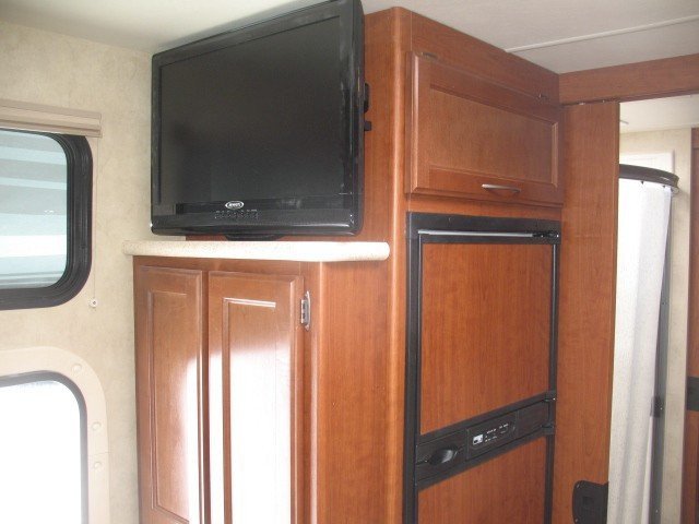 NEW 2012 THOR ACE 29 ACE - Overview | Berryland Campers