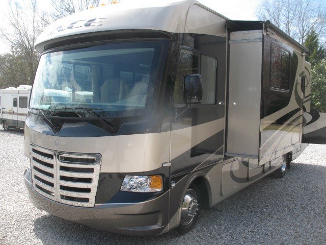 NEW 2012 THOR ACE 29 ACE - Overview | Berryland Campers