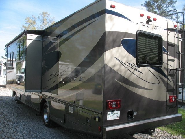 NEW 2012 THOR ACE ACE 30.1 - Overview | Berryland Campers