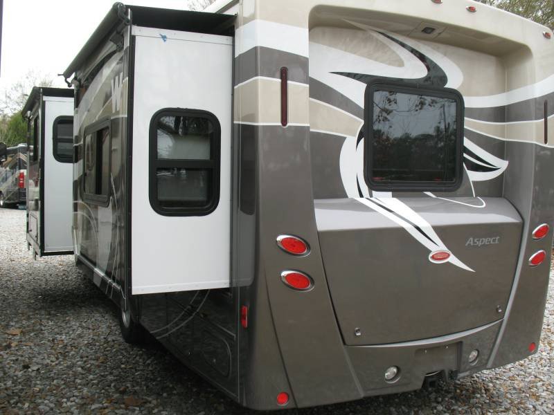 USED 2012 WINNEBAGO ASPECT 28T - Overview | Berryland Campers