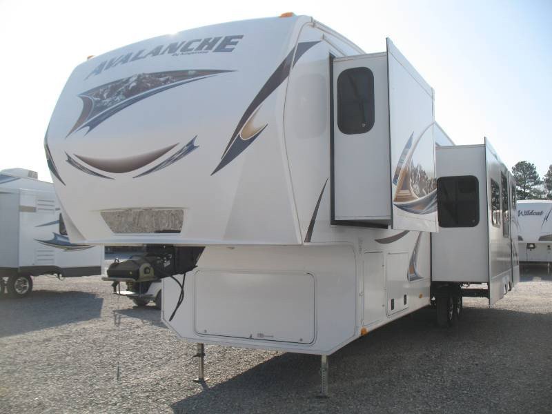 USED 2012 KEYSTONE AVALANCHE 341TG - Overview | Berryland Campers
