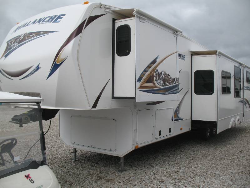 USED 2012 KEYSTONE AVALANCHE 341TG - Overview | Berryland Campers