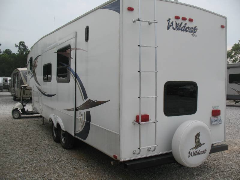 USED 2011 FOREST RIVER WILDCAT 31THSB - Overview | Berryland Campers