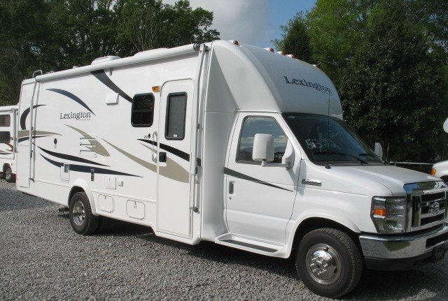 NEW 2011 FOREST RIVER LEXINGTON 265DS - Overview | Berryland Campers