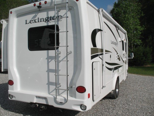 NEW 2011 FOREST RIVER LEXINGTON 265DS - Overview | Berryland Campers