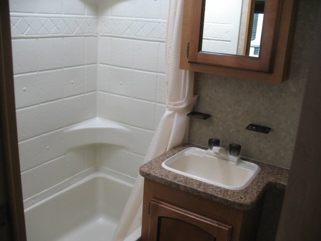 NEW 2011 PALOMINO PUMA 30KFB - Overview | Berryland Campers