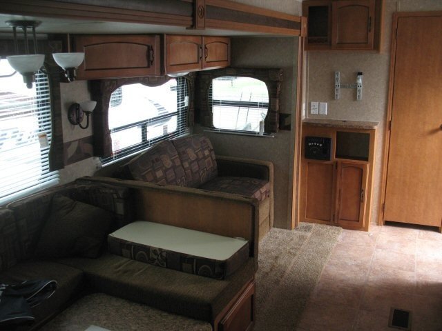 NEW 2011 PALOMINO PUMA 30KFB - Overview | Berryland Campers