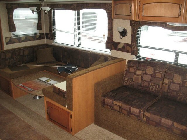 NEW 2011 PALOMINO PUMA 30KFB - Overview | Berryland Campers