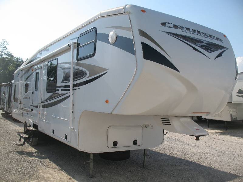 USED 2011 CROSSROADS RV CRUISER 32BL - Overview | Berryland Campers