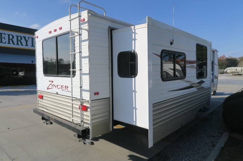 USED 2011 CROSSROADS RV ZINGER 290DS - Overview | Berryland Campers
