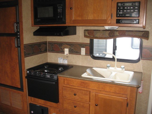 NEW 2011 SKYLINE NOMAD JOEY 196 - Overview | Berryland Campers