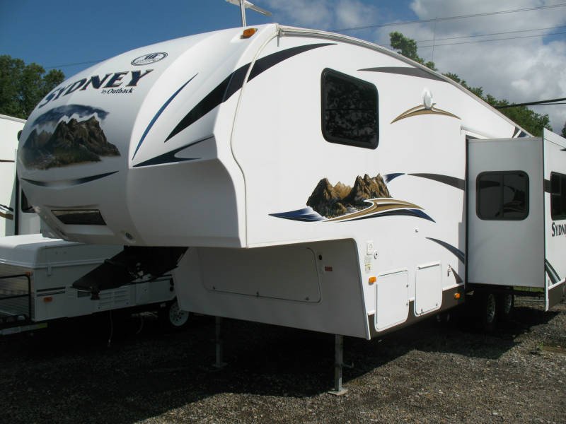 USED 2011 KEYSTONE OUTBACK 275BH - Overview | Berryland Campers
