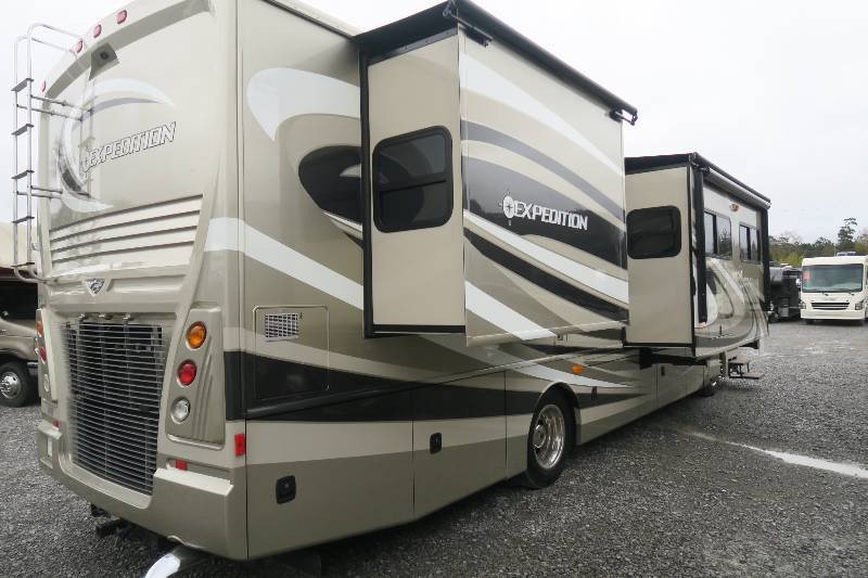 USED 2011 FLEETWOOD EXPEDITION 36M - Overview | Berryland Campers