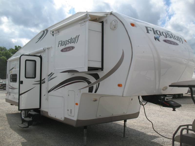 USED 2010 FOREST RIVER FLAGSTAFF 8528RKWS - Overview | Berryland Campers