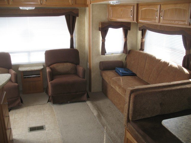 USED 2010 FOREST RIVER SALEM 28RLSS - Overview | Berryland Campers