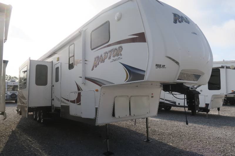 USED 2010 KEYSTONE RAPTOR 3912 - Overview | Berryland Campers