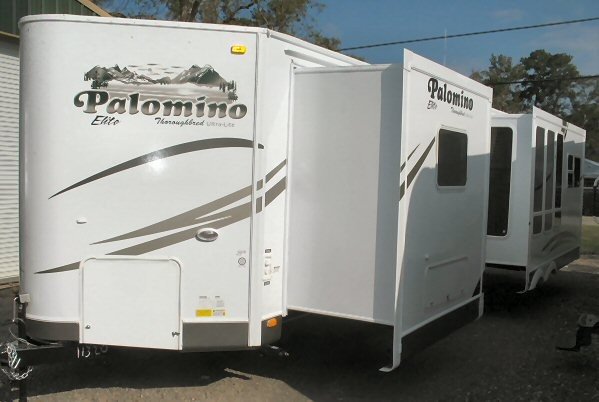NEW 2009 PALOMINO PALOMINO ULTRA-LITE 829VRL - Overview | Berryland Campers