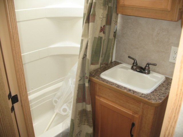 USED 2009 KEYSTONE SPRINTER 311BHS - Overview | Berryland Campers