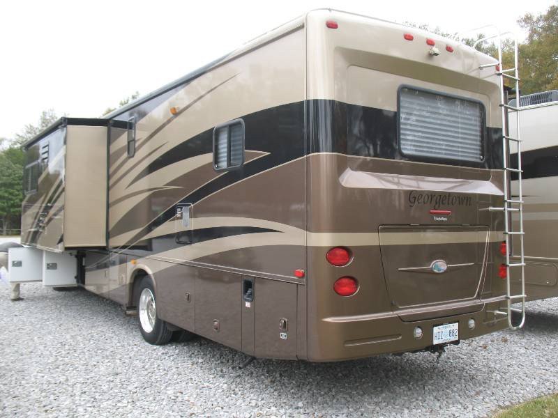 USED 2009 FOREST RIVER GEORGETOWN 374TS - Overview | Berryland Campers
