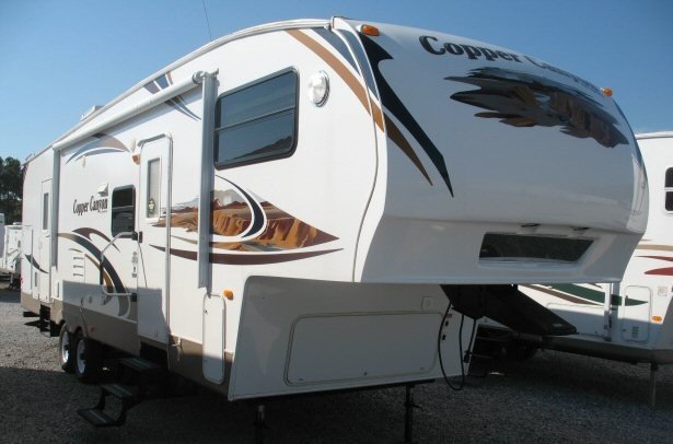 USED 2009 KEYSTONE COPPER CANYON 298BHS - Overview | Berryland Campers