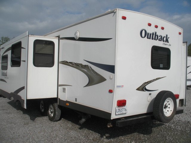 USED 2009 KEYSTONE OUTBACK 300BH - Overview | Berryland Campers