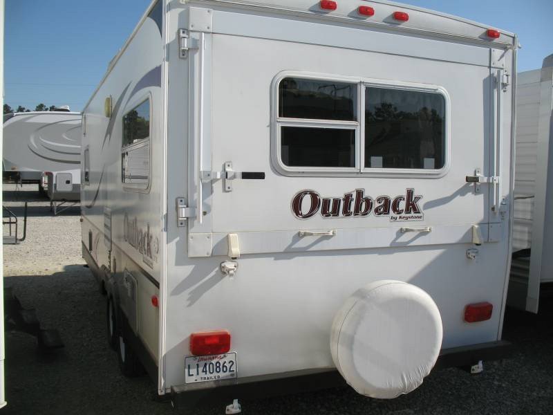 USED 2009 KEYSTONE OUTBACK 23KRS - Overview | Berryland Campers